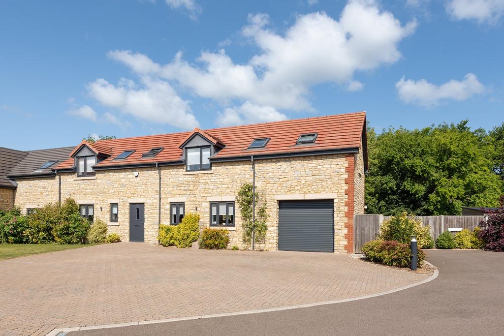 Old Stoneyard Close, Lavendon, Olney... 4 bed link detached house for ...