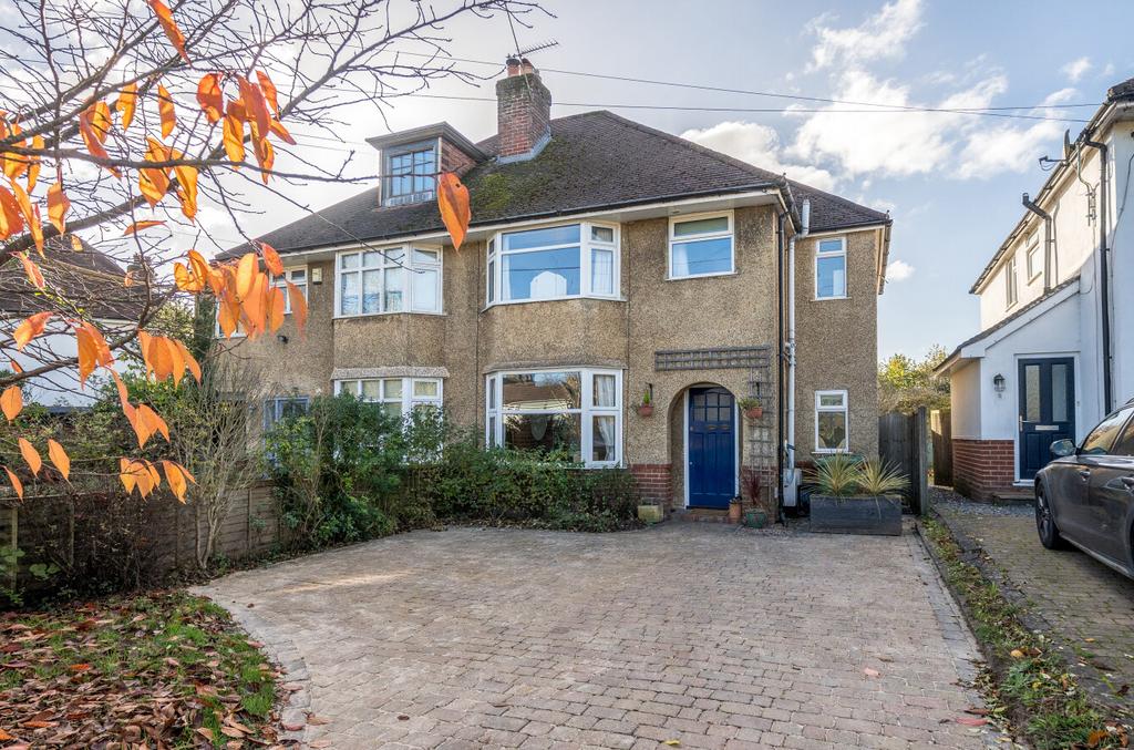 Whitedown Lane, Alton, Hampshire, GU34 3 bed semi-detached house - £485,000