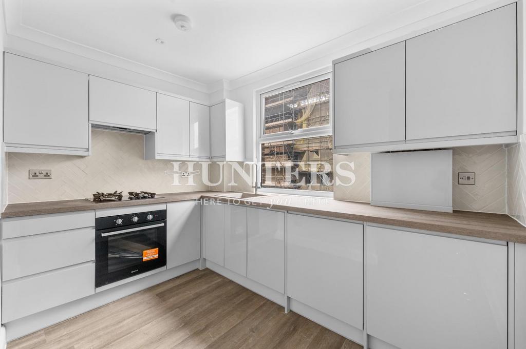 Glengall Road, London 2 bed flat - £2,300 pcm (£531 pw)