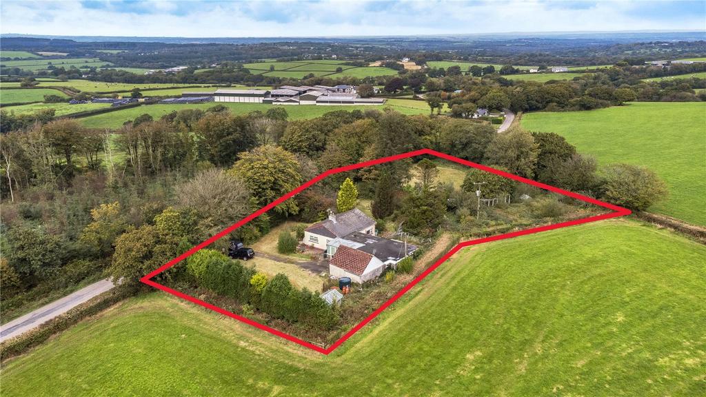 Halwill, Beaworthy, Devon, EX21 3 bed bungalow - £250,000