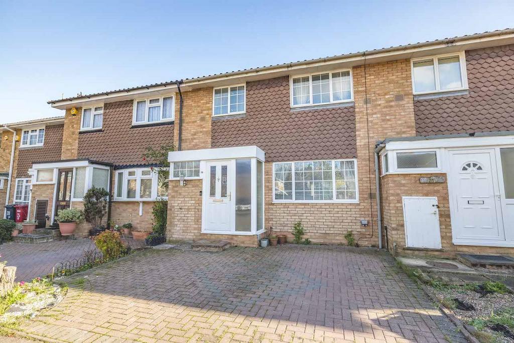 Griffin Close, Slough SL1 3 bed terraced house - £450,000