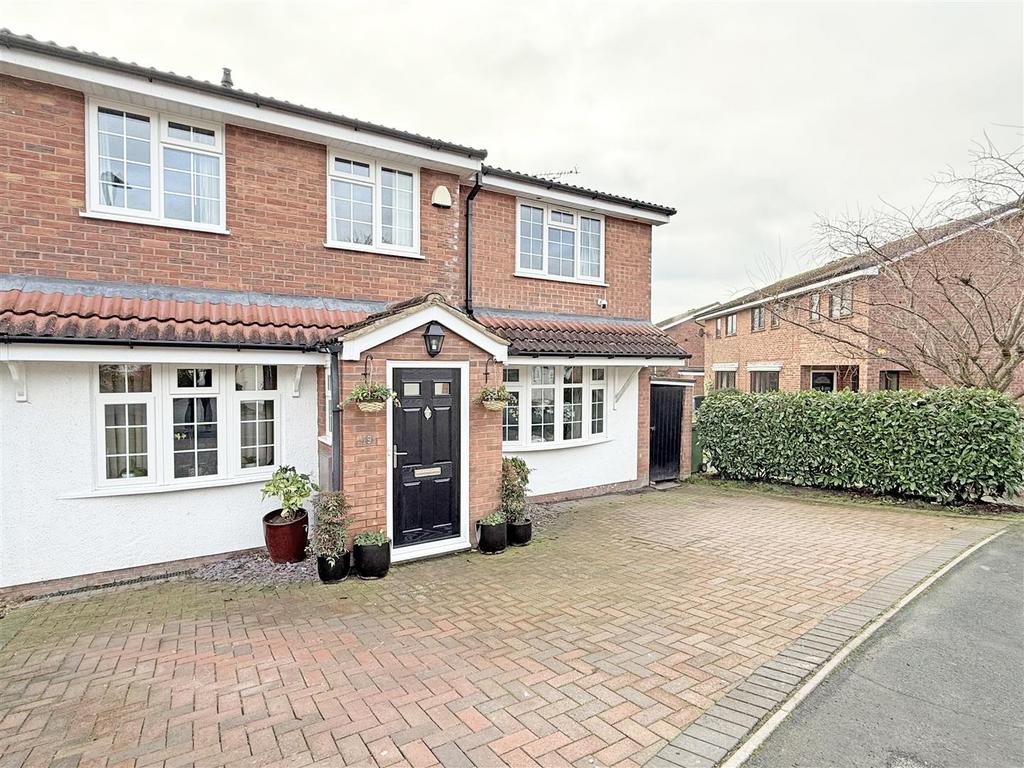 Southville Close, Radbrook, Shrewsbury 3 bed semi-detached house for ...