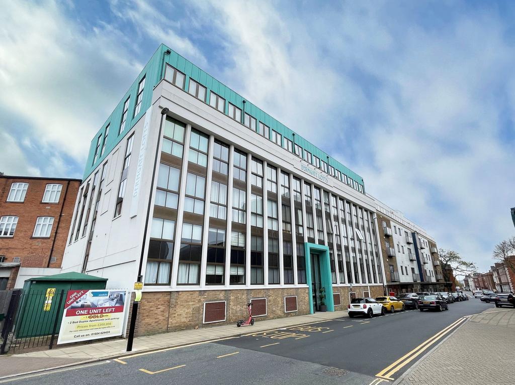 Derngate Lofts, Northampton, NN1 1 bed penthouse for sale - £179,950