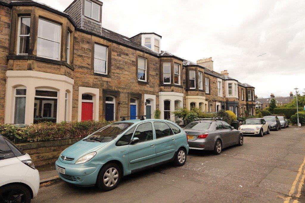 Hazelbank Terrace, Edinburgh, EH11 2 bed terraced house - £1,300 pcm (£ ...
