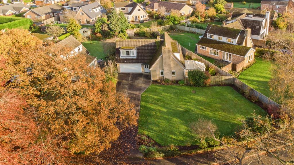 Mill Lane, Crewe CW4 4 bed bungalow for sale - £550,000