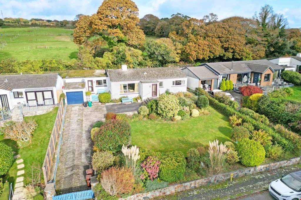Point, Devoran, Cornwall 4 bed detached bungalow for sale - £575,000
