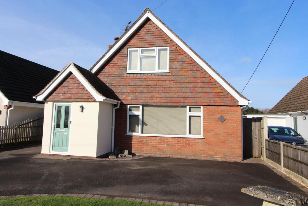 Avenue Road, Walkford, Christchurch 4 bed detached house for sale - £ ...