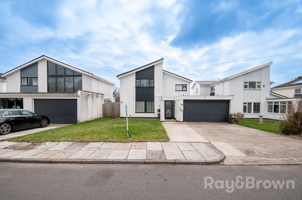 Lisvane, Cardiff CF14 4 bed detached house for sale - £679,995