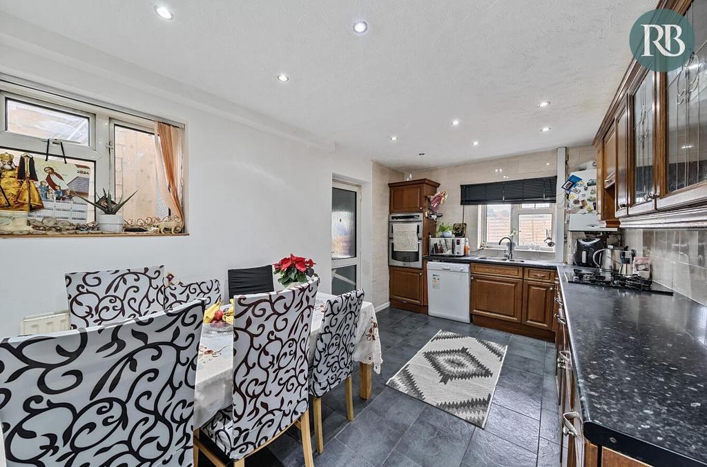 The Gardens, Brighton BN42 3 bed semi-detached house - £399,000