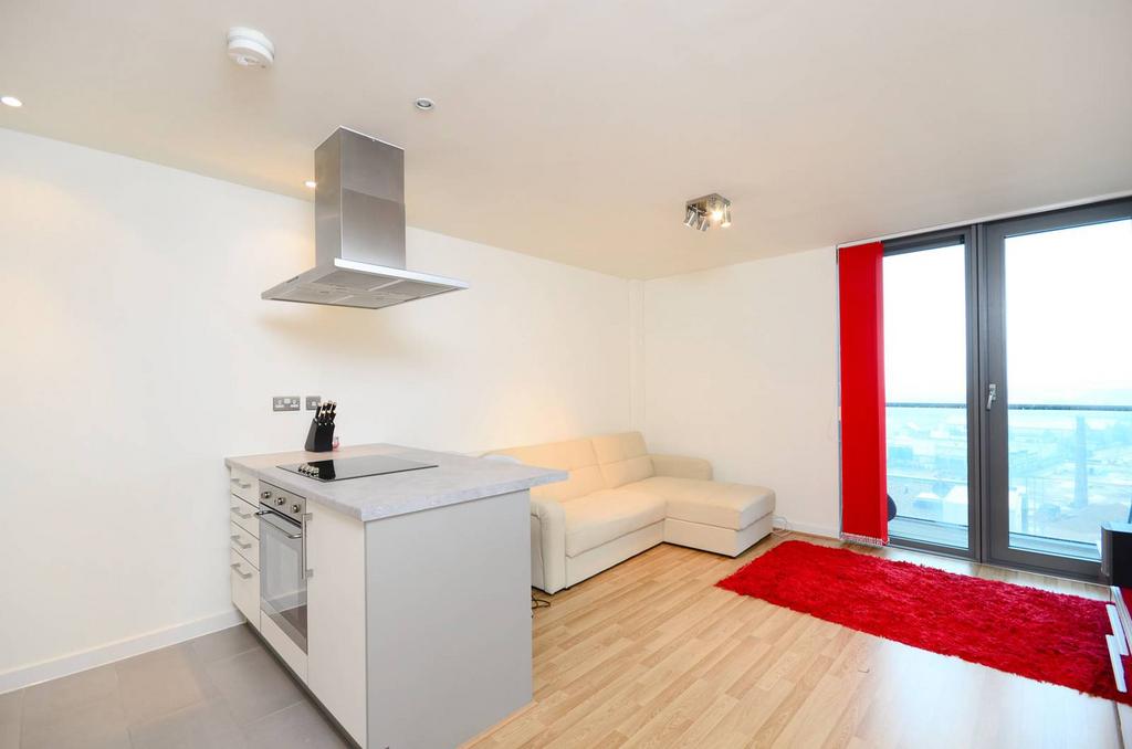 High Street, Stratford, London, E15 1 bed flat - £1,900 pcm (£438 pw)