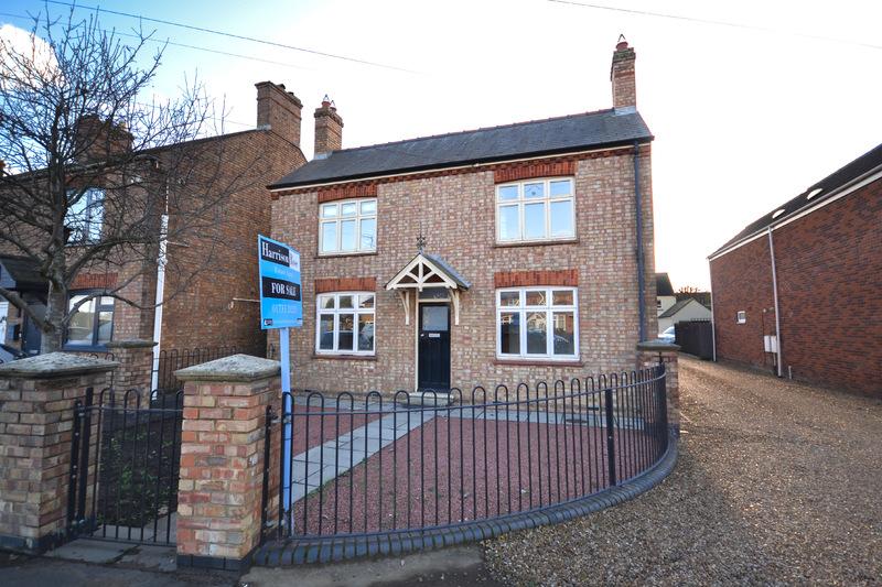 Eastrea Road, Whittlesey PE7 4 bed detached house - £340,000