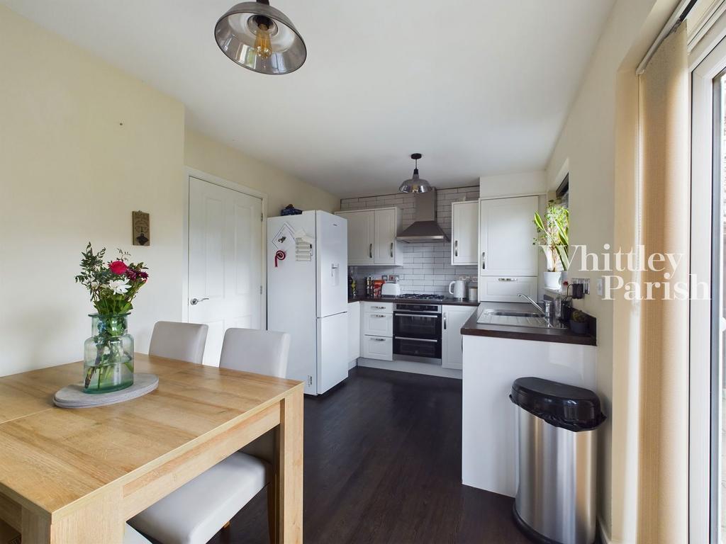 Prince William Way, Diss 3 bed semi-detached house - £270,000