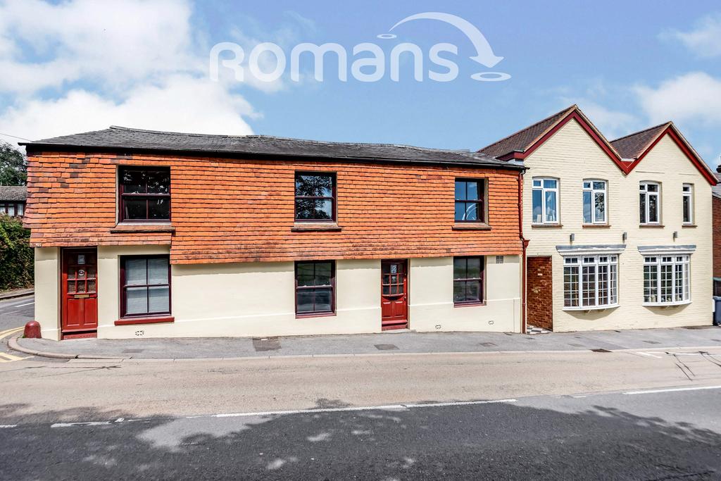 Upper Hale Road, Farnham 1 bed in a house share - £585 pcm (£135 pw)