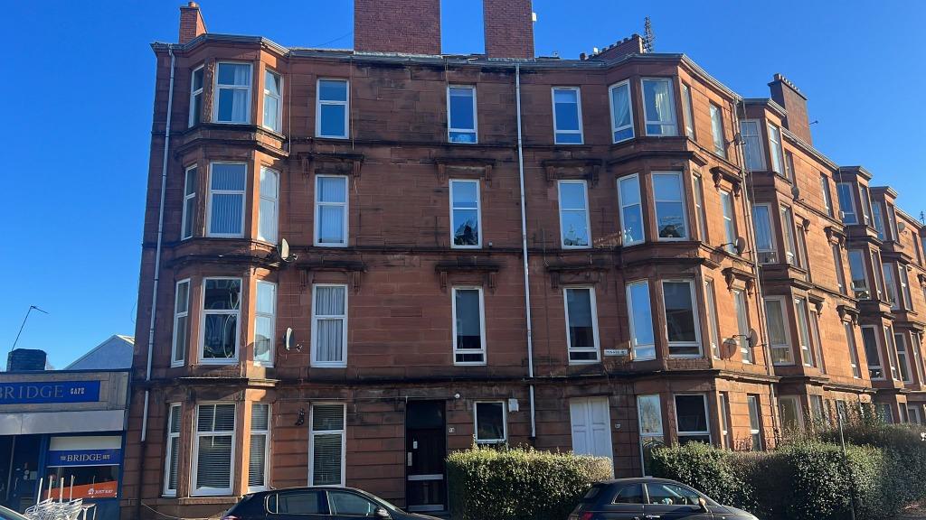 Minard Road, Glasgow G41 2 bed flat - £995 pcm (£230 pw)