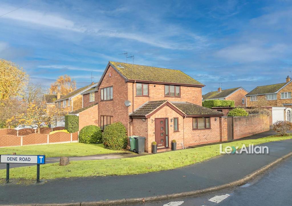 Lea Vale Road, Stourbridge 3 bed semi-detached house - £390,000