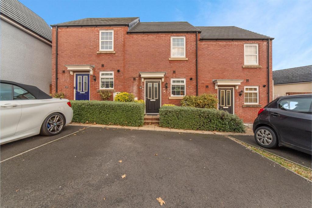 Cilgant Ceinwen, Cwmbran NP44 2 bed terraced house - £205,000