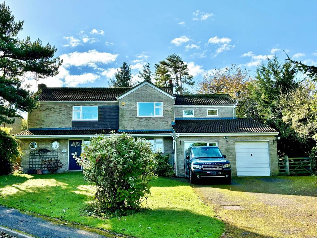 West Manton, Manton, SN8 4HN 5 bed detached house for sale - £925,000