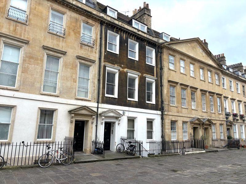 7 Duke Street, Bath 2 bed apartment - £250,000