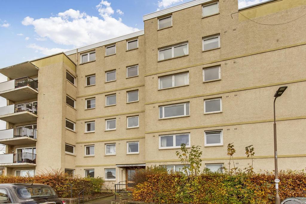 Queen's Park Court, Willowbrae... 3 bed flat for sale - £270,000