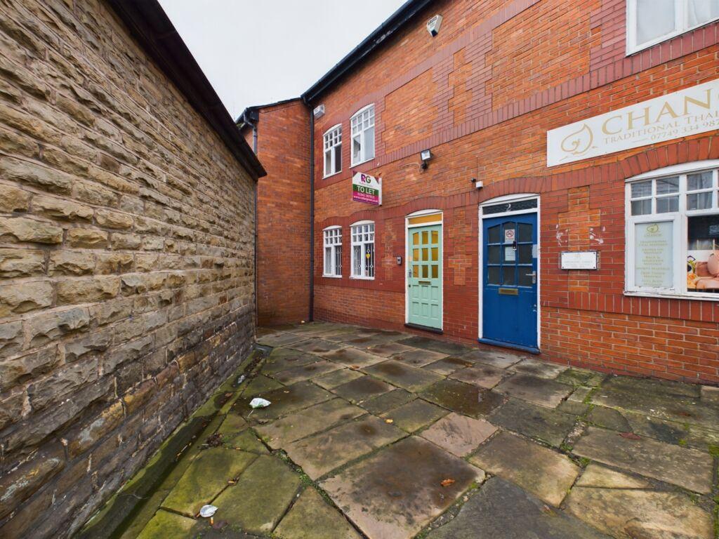 Bishopgate, Wigan, WN1 1NL Retail property (high street) to rent - £825 ...