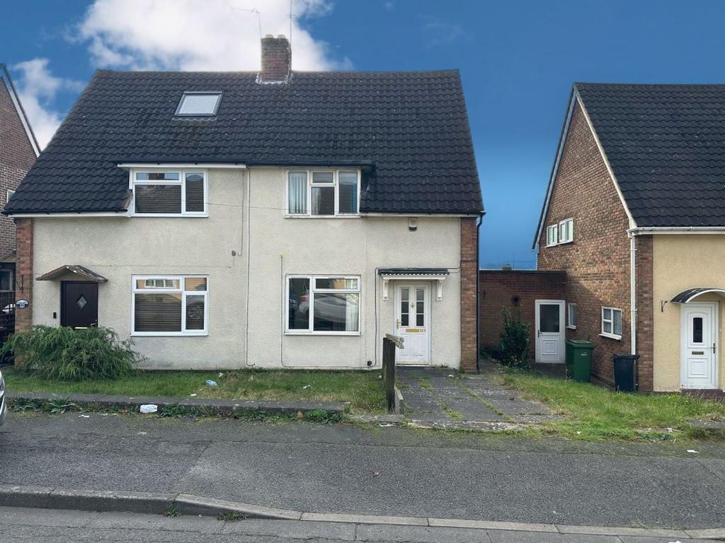 123 Langstone Road, Dudley, DY1 2NQ 2 bed semi-detached house - £75,000