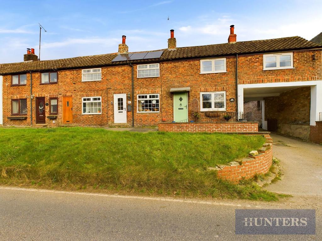Lovell Garth, Foxholes, Driffield 4 bed end of terrace house - £210,000