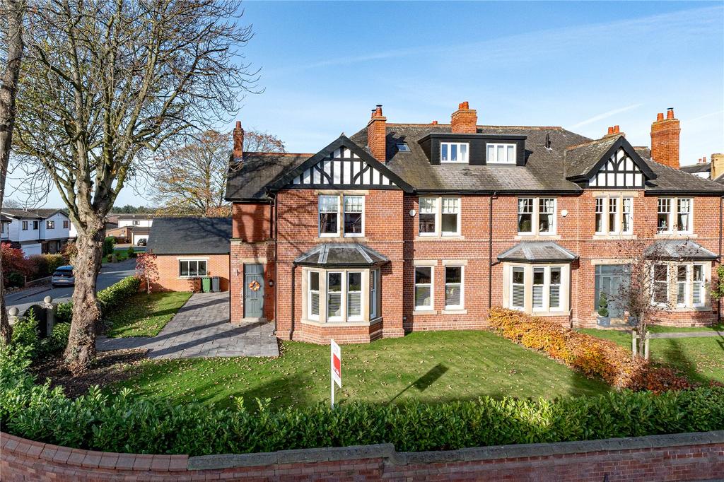 Glengarth, Carlton Lane, Rothwell... 5 bed semi-detached house - £645,000