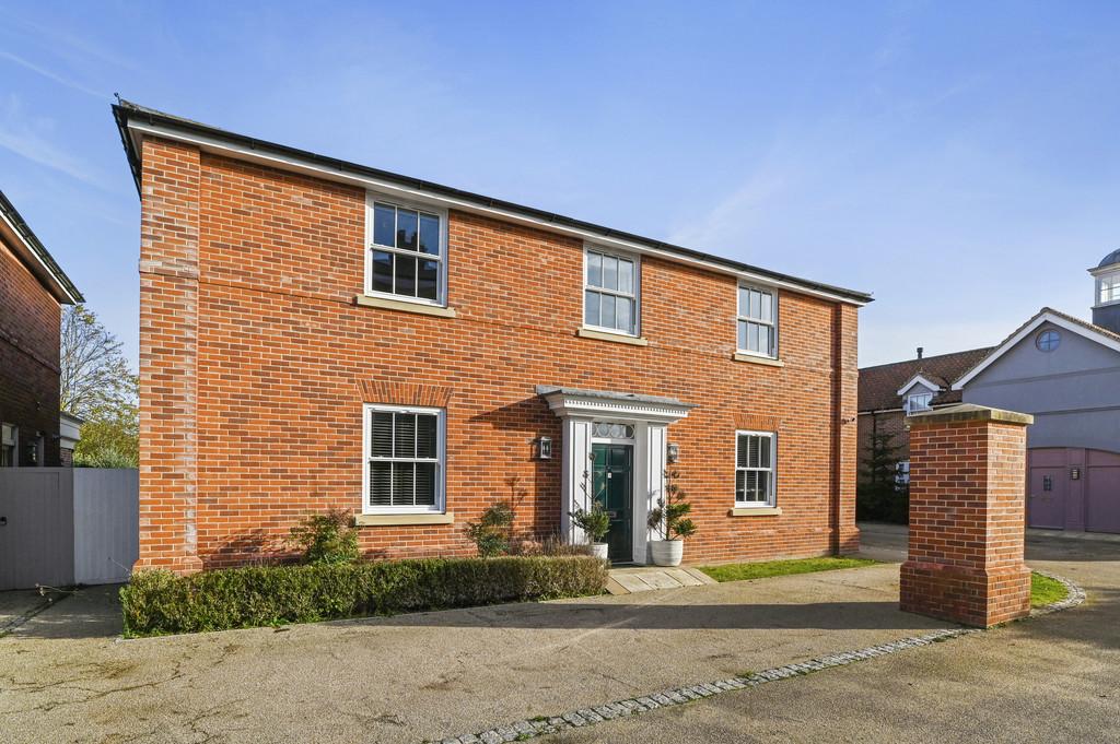 Millstone Green, Copford 5 bed detached house - £850,000