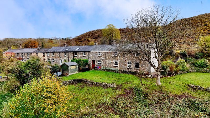 Long Row, Abergavenny NP7 4 bed end of terrace house - £425,000