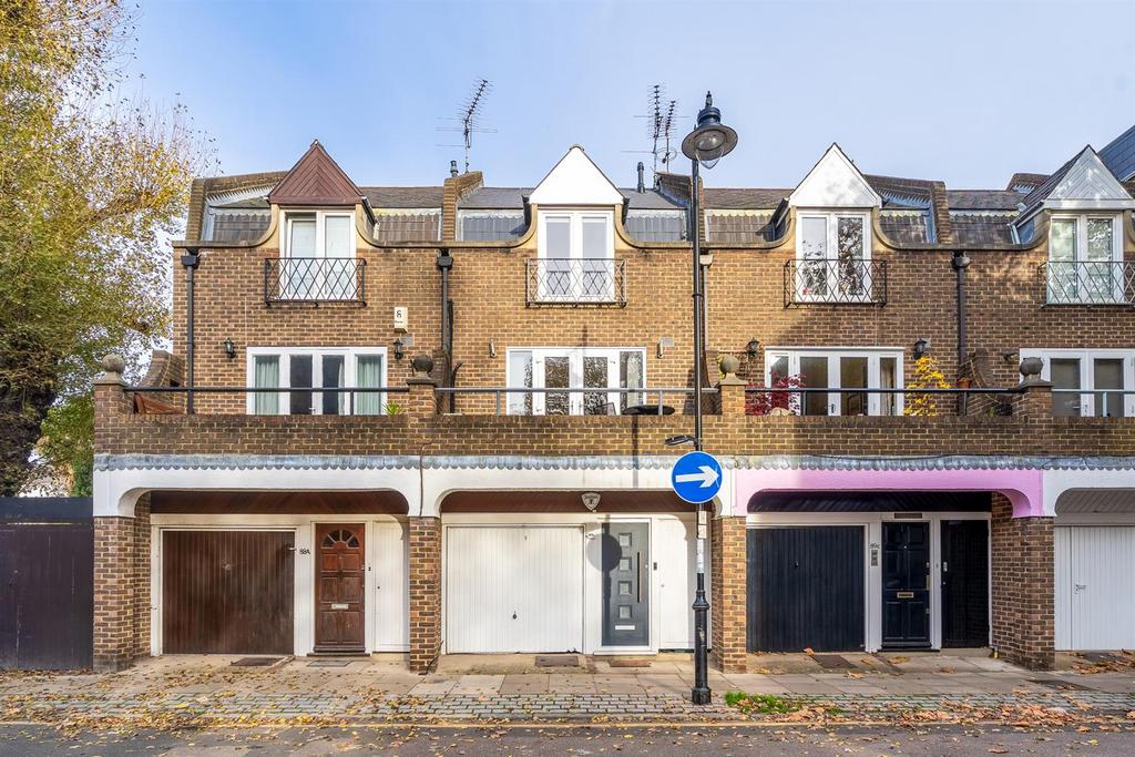 Richmond Avenue, Barnsbury 3 bed townhouse - £1,325,000