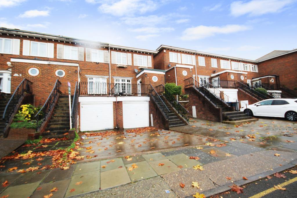 Lantern Close, Wembley, Middlesex HA0 3 bed end of terrace house for ...