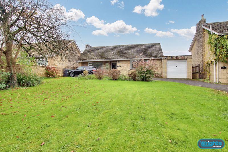 Bratton Road, West Ashton 2 bed detached bungalow for sale - £405,000
