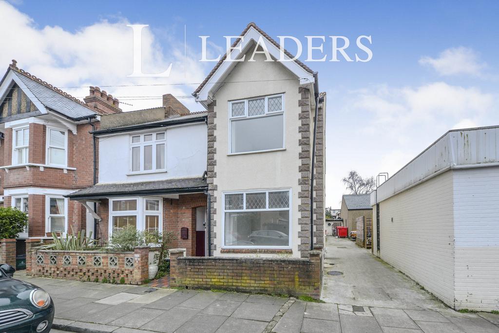 Sandfield Road 2 bed end of terrace house - £1,900 pcm (£438 pw)