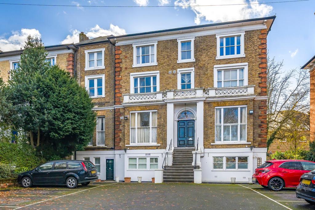 Osborne Road, Windsor, SL4 2 bed apartment for sale - £350,000
