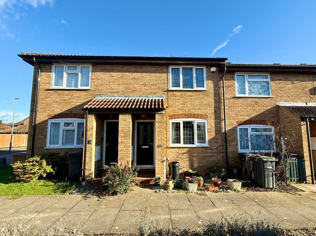 Temple Close, Bushmead, Luton... 2 bed terraced house - £275,000