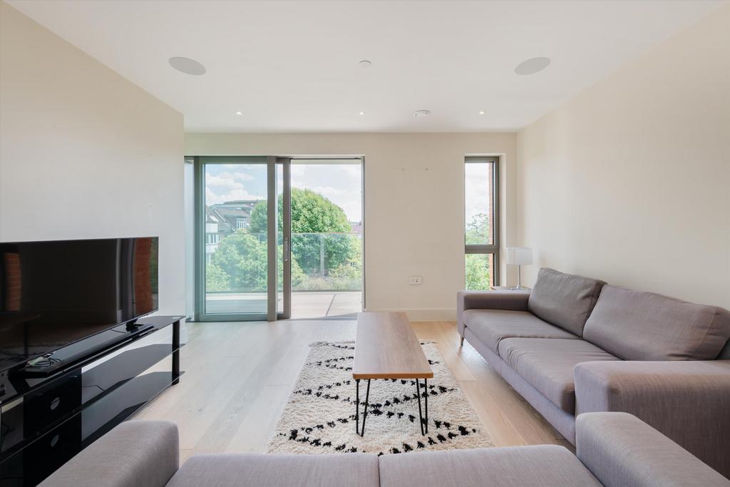 Caulfield House, Penrose Gardens... 2 bed flat - £4,008 pcm (£925 pw)