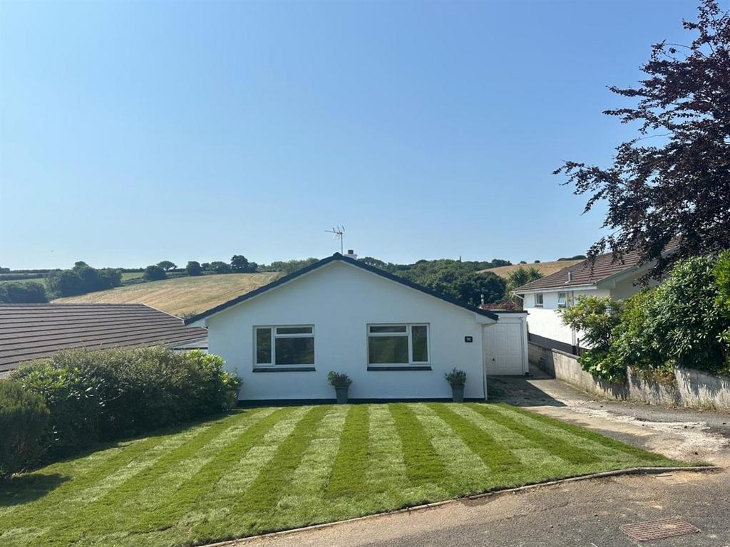 Woodgrove Park, Polgooth, St. Austell 2 bed detached bungalow - £330,000
