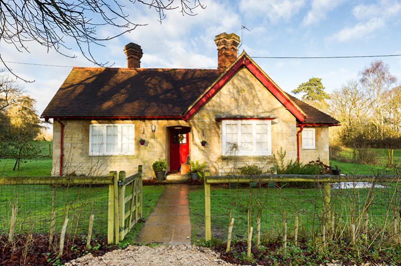 Old Road, Shotover, Wheatley, Oxford... 3 bed cottage - £1,650 pcm (£ ...