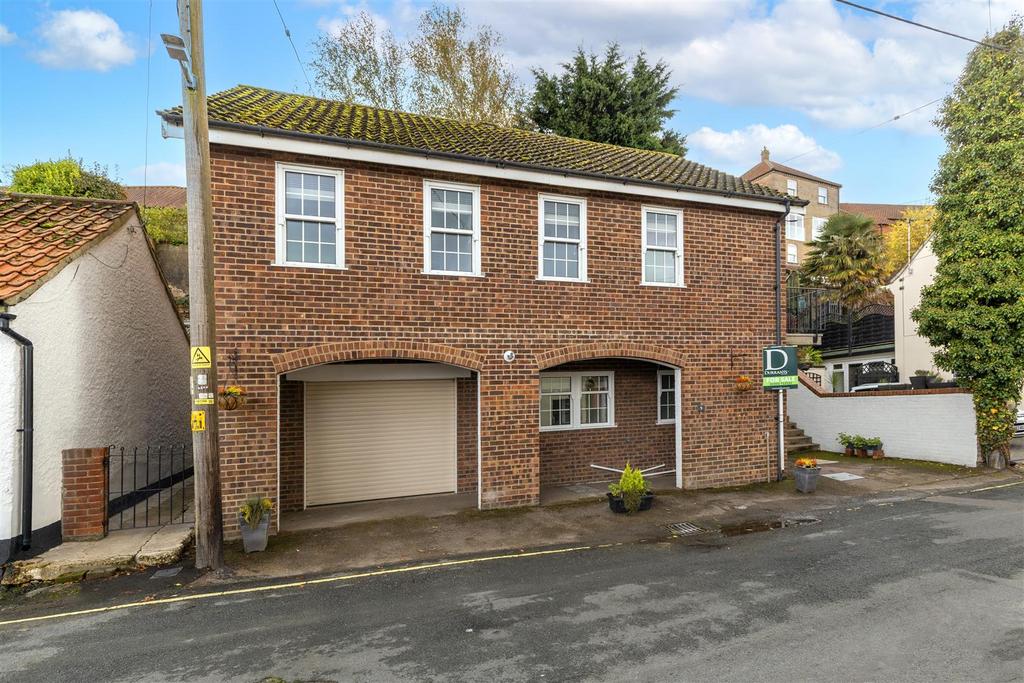 Puddingmoor, Beccles NR34 3 bed townhouse for sale - £369,750