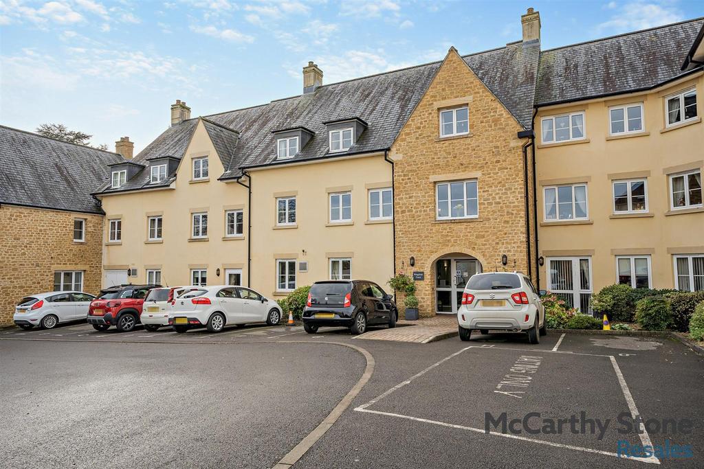 Wingfield Court, Sherborne 1 bed apartment - £130,000