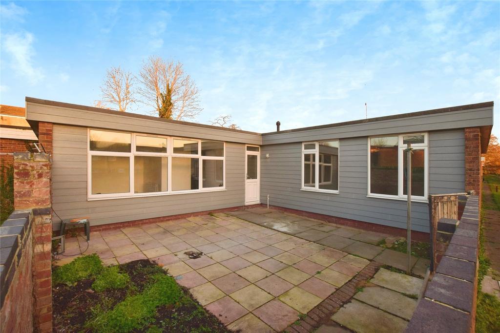 Chelsworth Avenue, Great Cornard... 2 bed bungalow for sale - £190,000