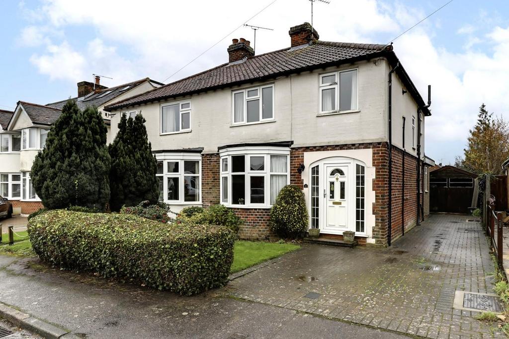 Highfield Avenue, Bishop's Stortford... 3 bed semi-detached house - £ ...