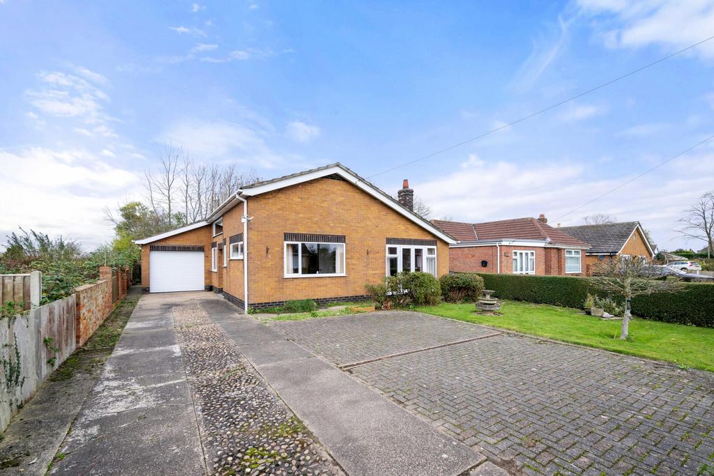 Chapel Lane, Addlethorpe PE24 3 bed detached bungalow for sale - £249,950