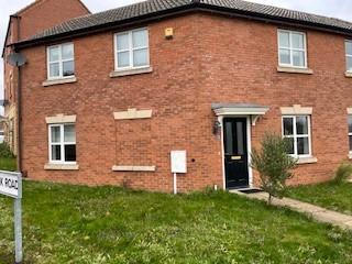Heritage Way, Hamilton, Leicester, LE5 3 bed terraced house - £1,100 ...