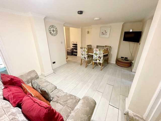Open Market, Marshalls Row, Brighton 1 bed apartment to rent - £1,250 pcm (£288 pw)