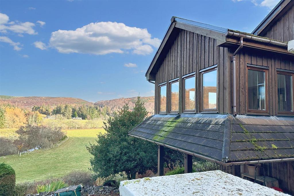 68 Dalmore, Rogart, Sutherland IV28 3TZ 4 bed detached house for sale ...