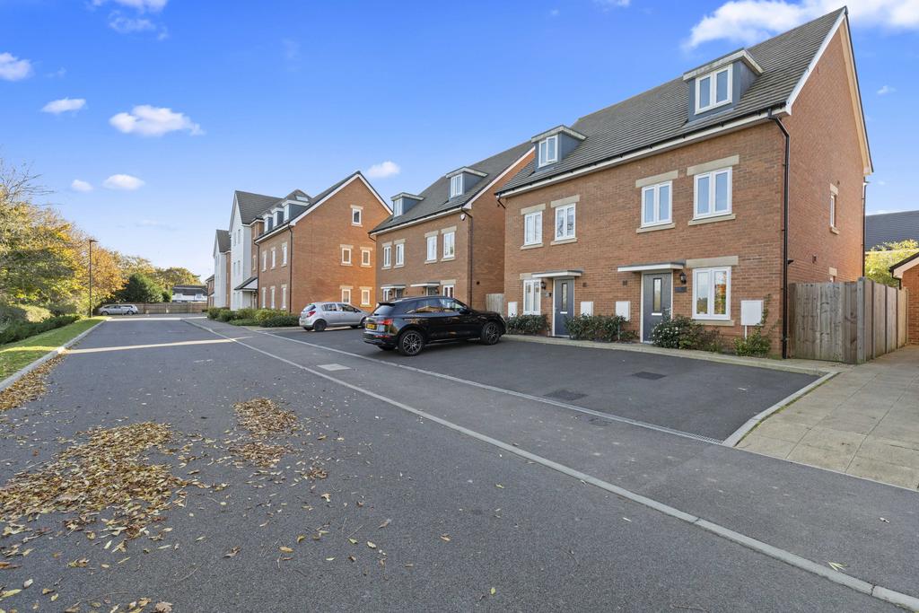 Hassocks Gate, Hassocks, West Sussex... 3 bed semi-detached house for ...