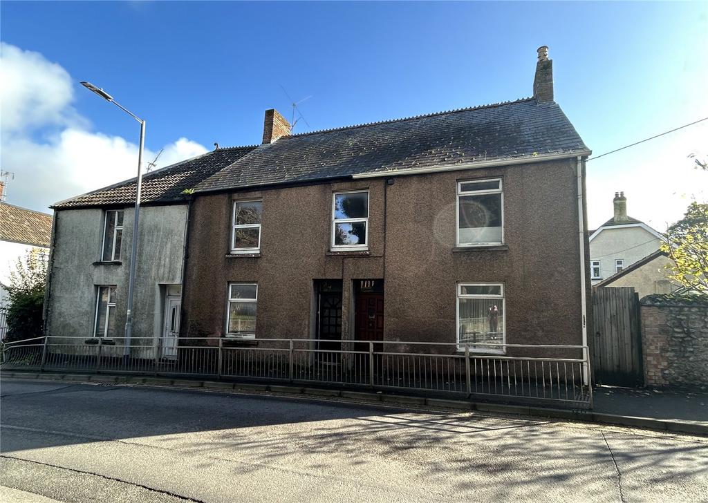 Church Street, Chard, Somerset, TA20 6 bed terraced house for sale - £ ...
