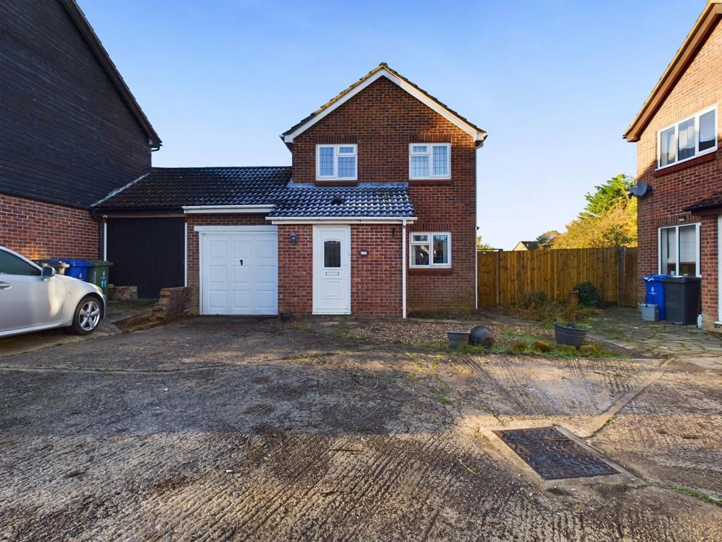 Windsor Close, Towcester, NN12 3 bed link detached house for sale - £340,000