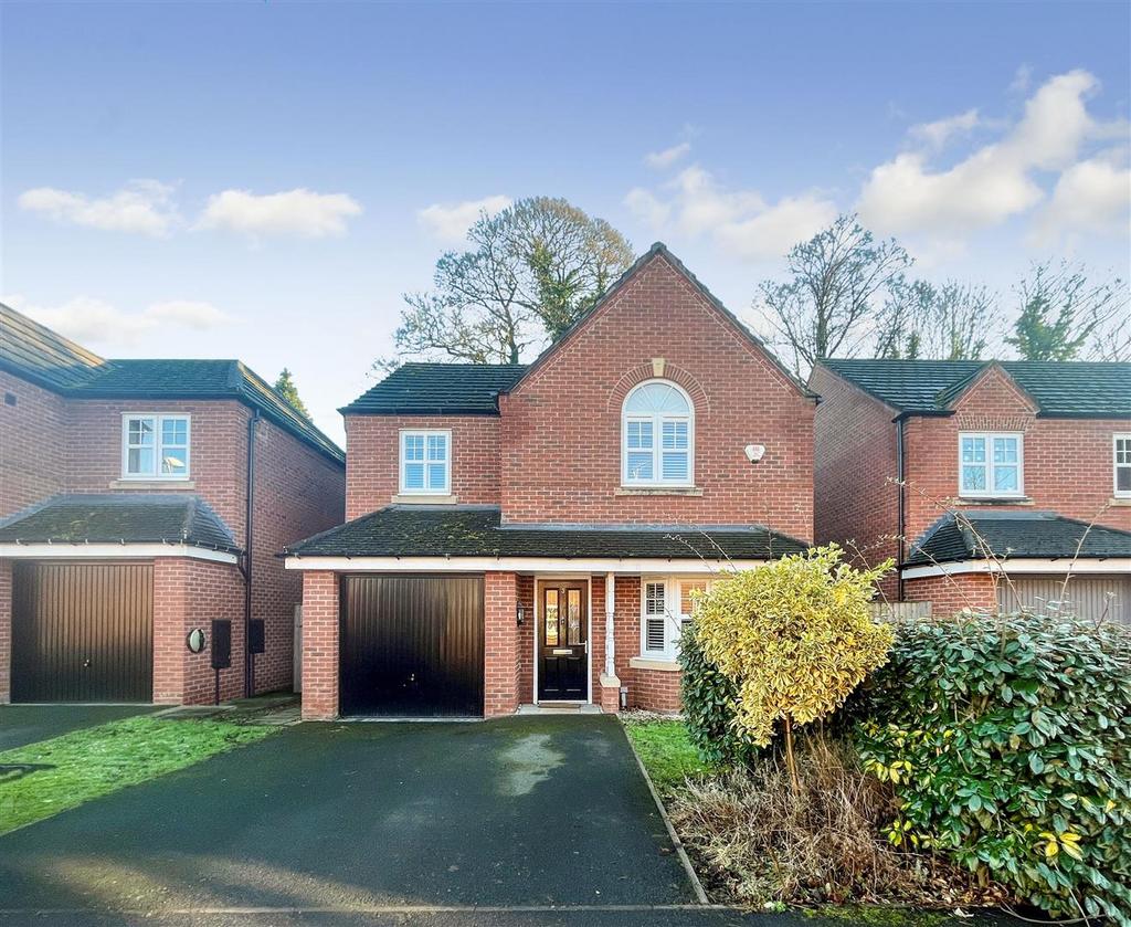 Parkside Place, Congleton 4 bed detached house - £330,000